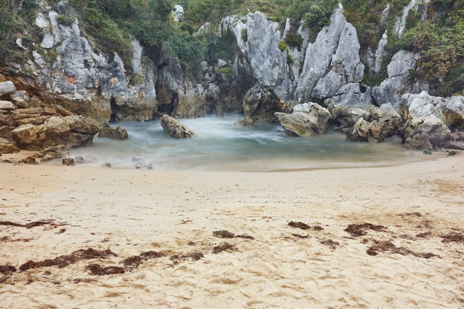 Las 10 mejores playas de Asturias para ir con niños - Zapatillas por el ...